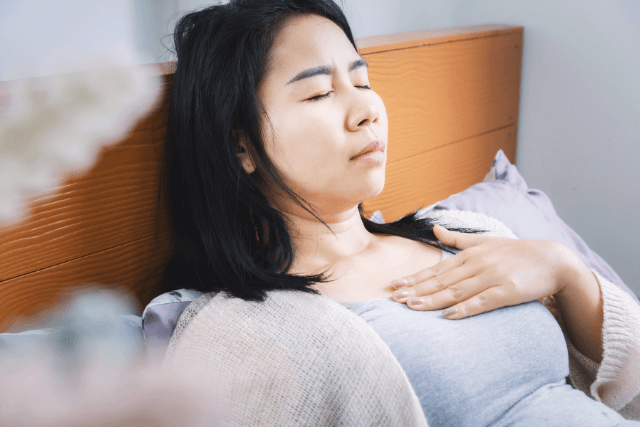 Sleeping With Acid Reflux: Best Positions & Wedges for Heartburn
